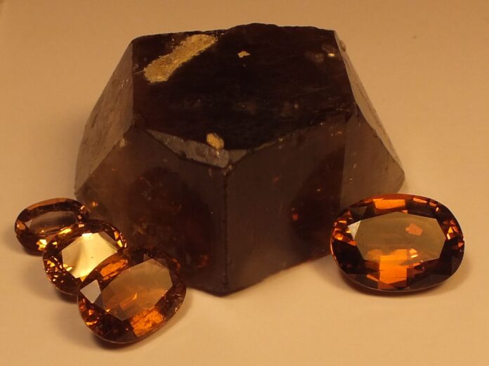 Topaz Meanings, Properties and Uses - CrystalStones.com