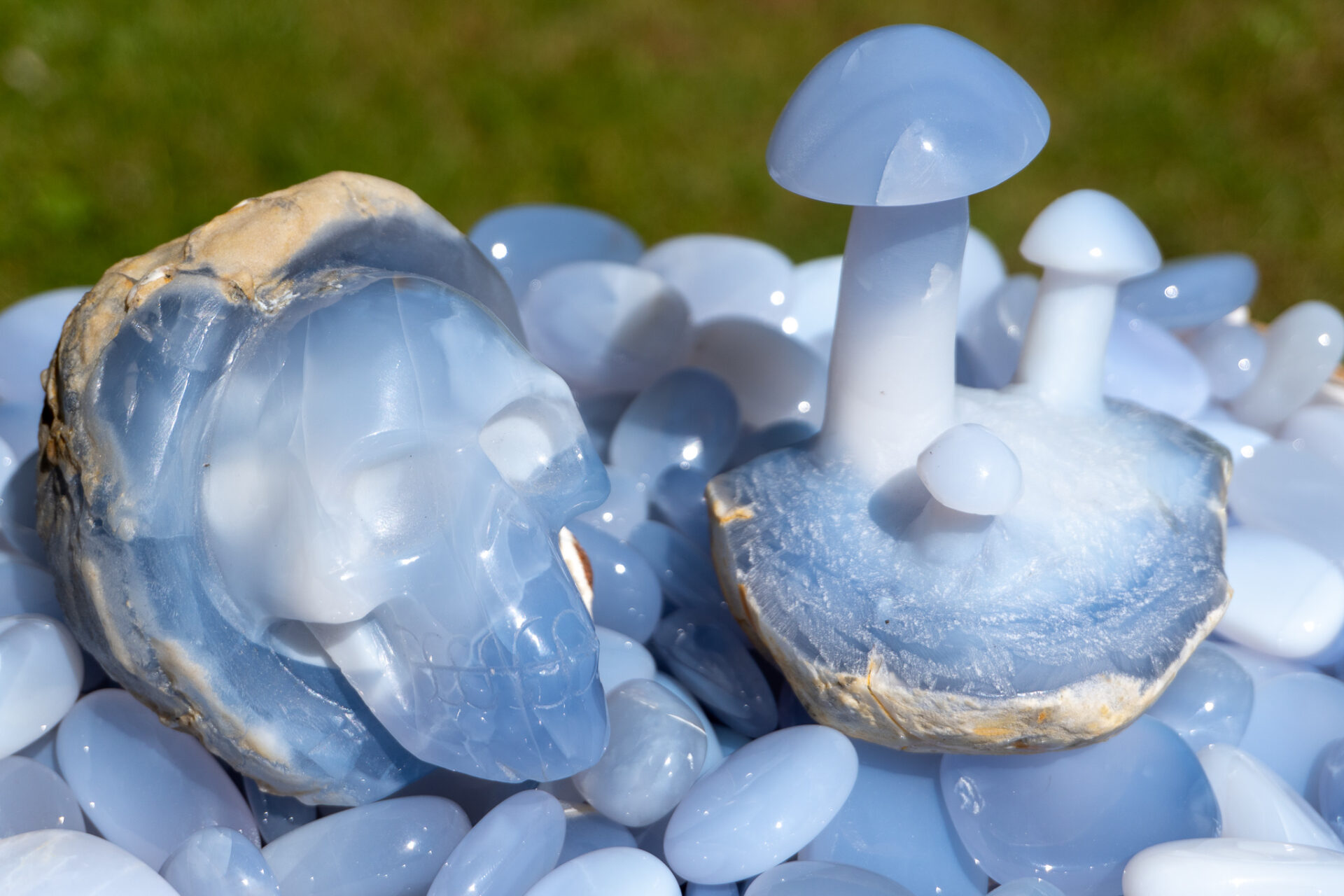 Chalcedony Meanings, Properties and Uses - CrystalStones.com