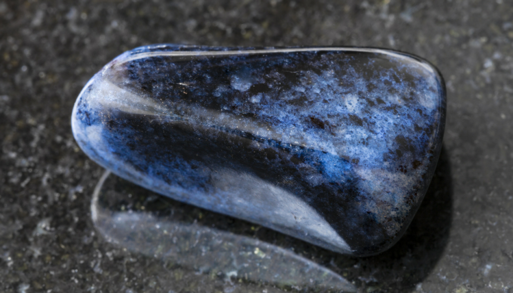 Dumortierite Meanings, Properties and Uses - CrystalStones.com