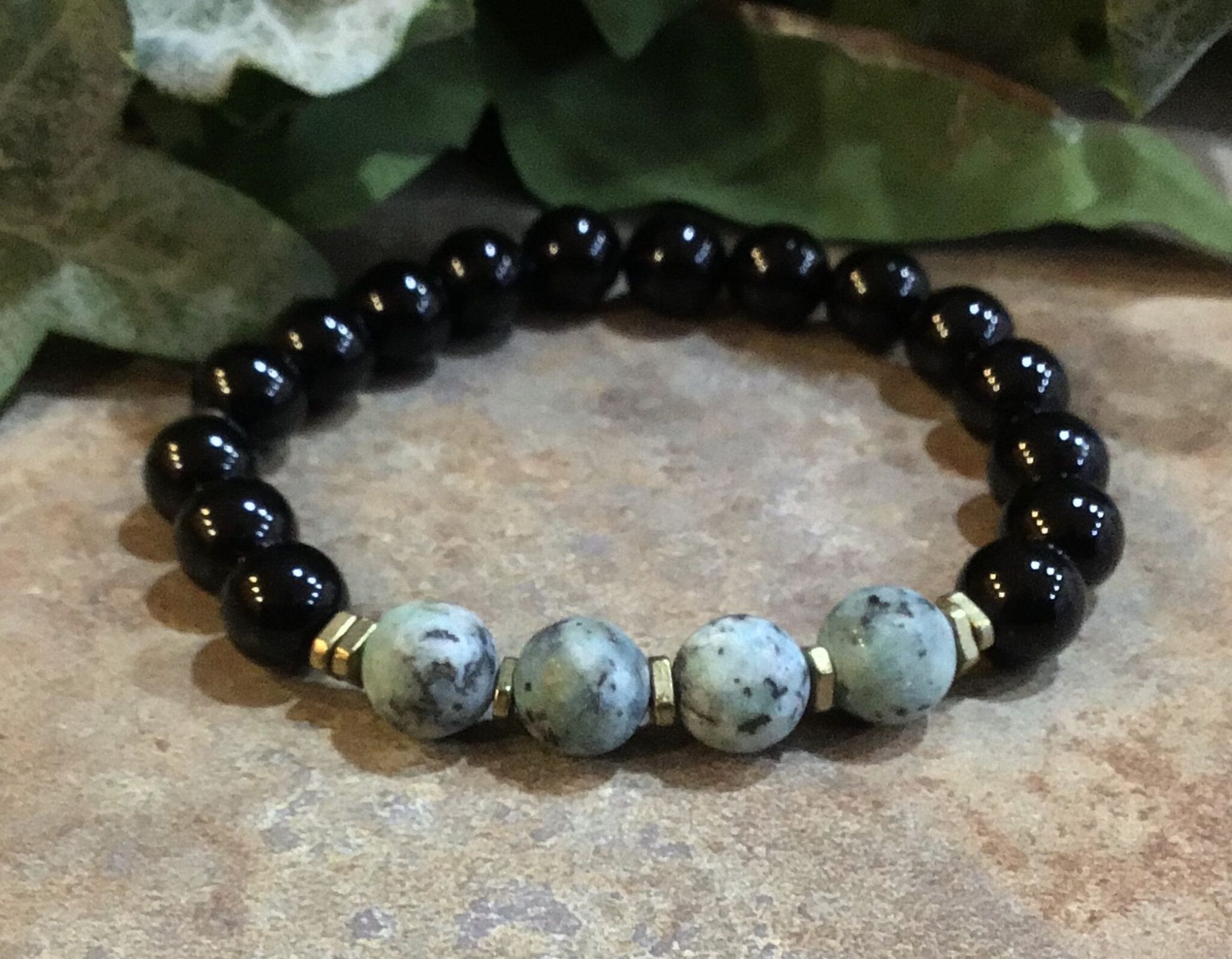 Onyx Meanings, Properties and Uses - CrystalStones.com