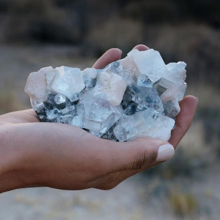 Apophyllite Meanings, Properties and Uses - CrystalStones.com