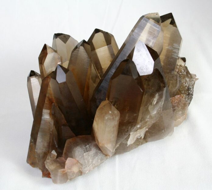 Smoky Quartz Meanings, Properties and Uses - CrystalStones.com