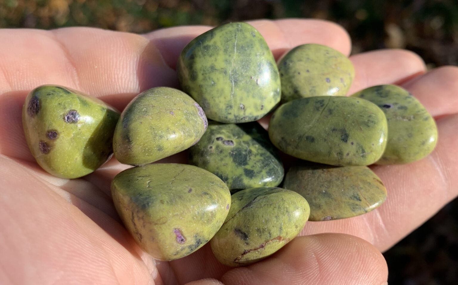 Lodestone Meanings, Properties and Uses - CrystalStones.com