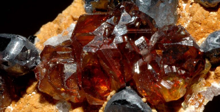 Sphalerite Meanings, Properties and Uses - CrystalStones.com