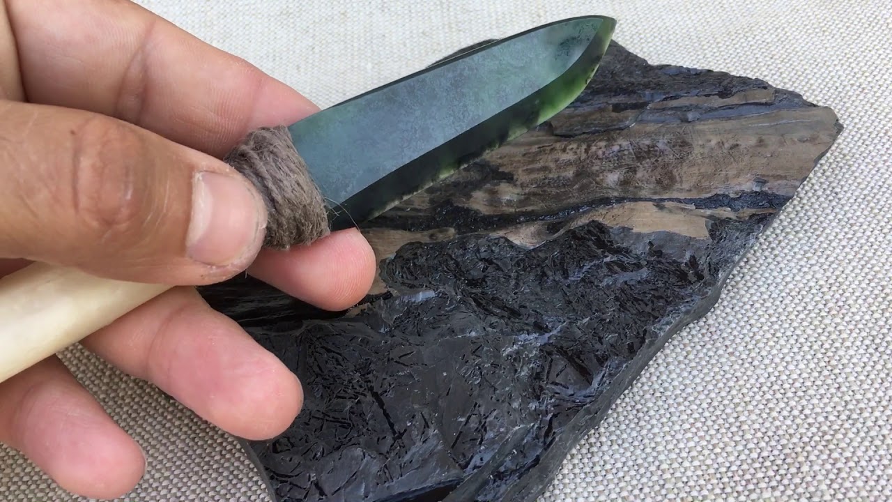 Nephrite Meanings, Properties and Uses - CrystalStones.com