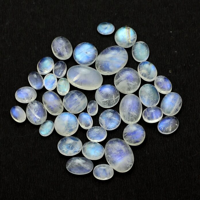 Rainbow Moonstone Meanings, Properties and Uses