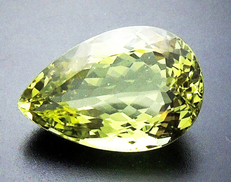 Beryl Meanings, Properties and Uses - CrystalStones.com