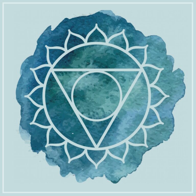 Blue Moonstone Meanings, Properties and Uses