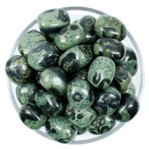 Green Jasper Meanings, Properties and Uses - CrystalStones.com