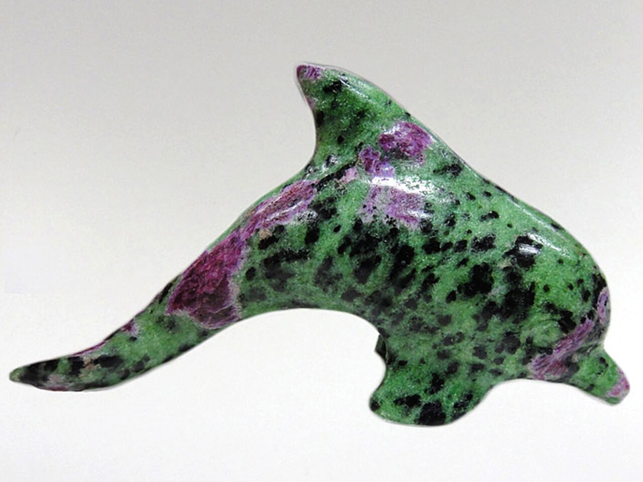 Ruby Zoisite Meanings, Properties and Uses - CrystalStones.com