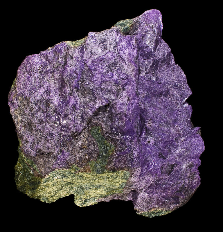 Black Jade Meanings, Properties and Uses - CrystalStones.com