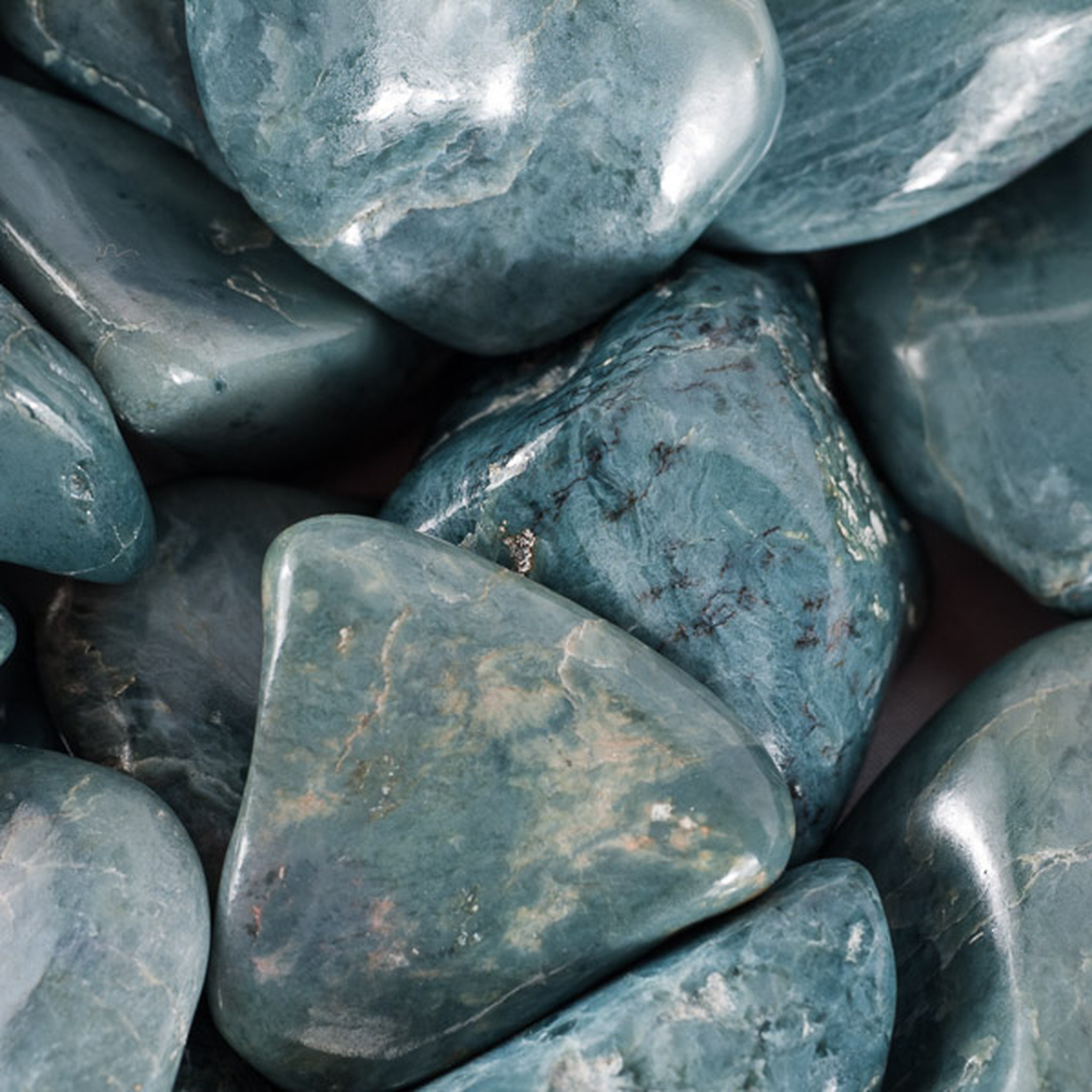 Blue Crystal Stones List, Meanings and Uses - CrystalStones.com