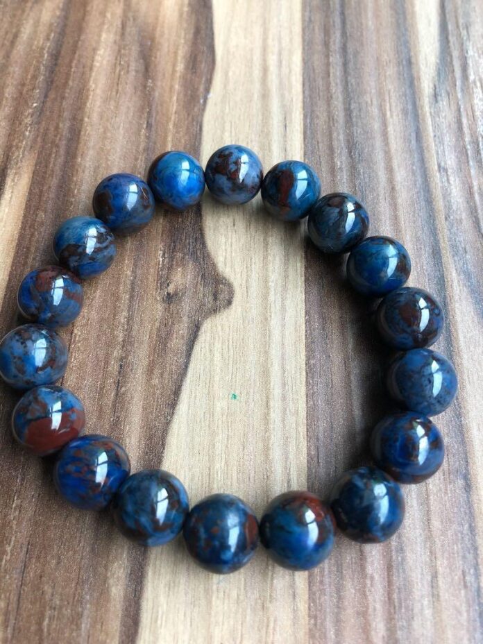 Blue Crystal Stones List, Meanings and Uses - CrystalStones.com