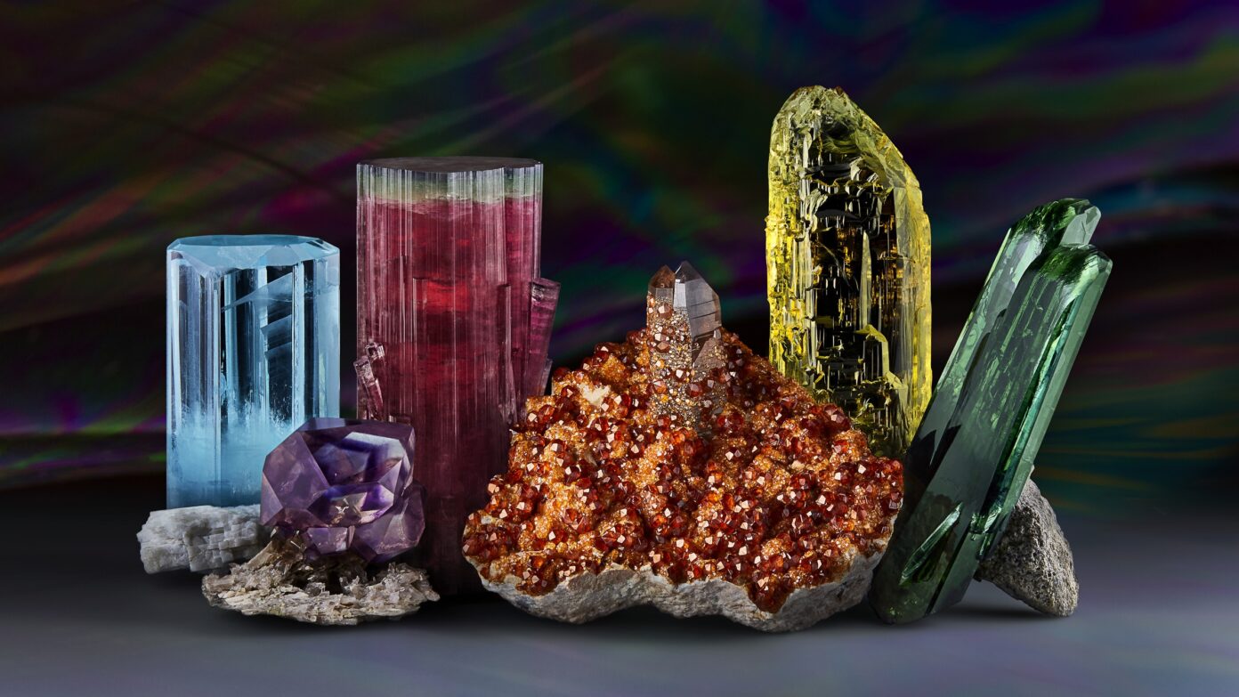 24 Powerful Crystals For Office Desk – The “How To” Guide ...