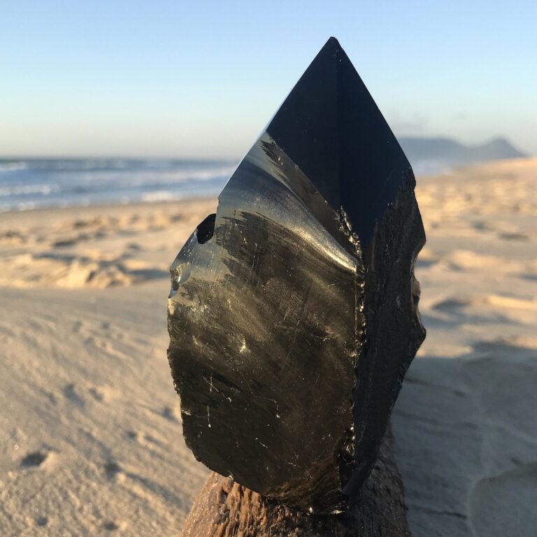28 Powerful Crystals For Protection - The "How To" Guide ...