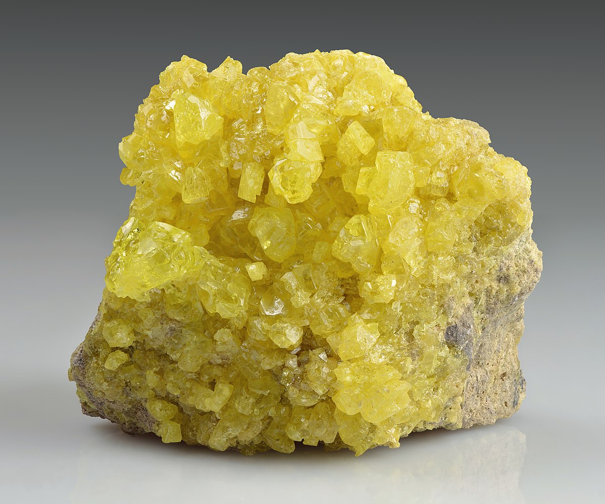 Yellow Crystal Stones List, Meanings and Uses - CrystalStones.com