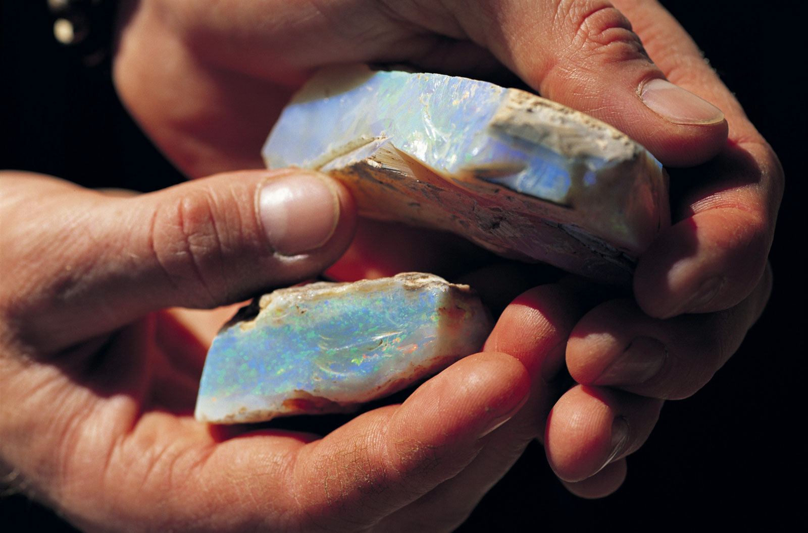 27 Powerful Crystals For Studying – The “How To” Guide - CrystalStones.com