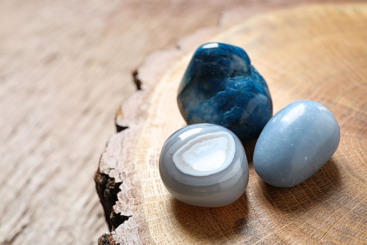 29 Powerful Crystals For Anger – The “How To” Guide - CrystalStones.com